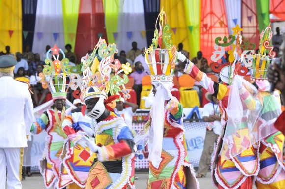 Impressions: Angola celebrating Carnival 2010 | SkyscraperCity Forum